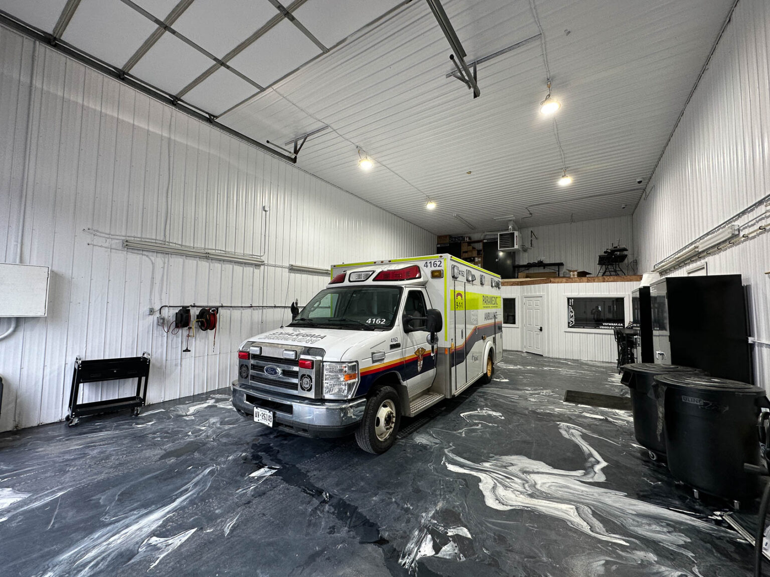 Ottawa Paramedic Service, Ambulance - VSF Wrap